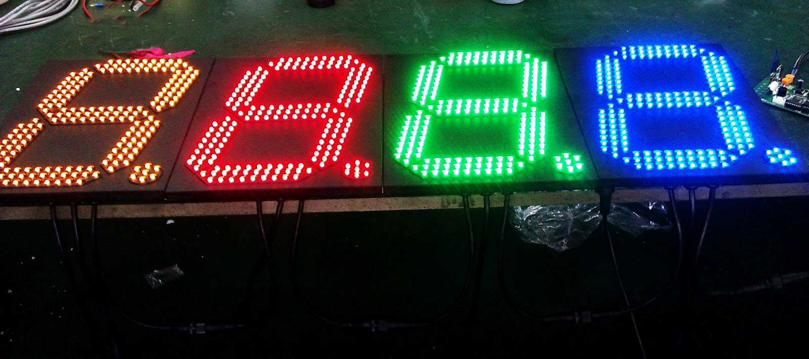PetroLed: Individual Led Segment modules Scoreboard For Outdoor 12inches