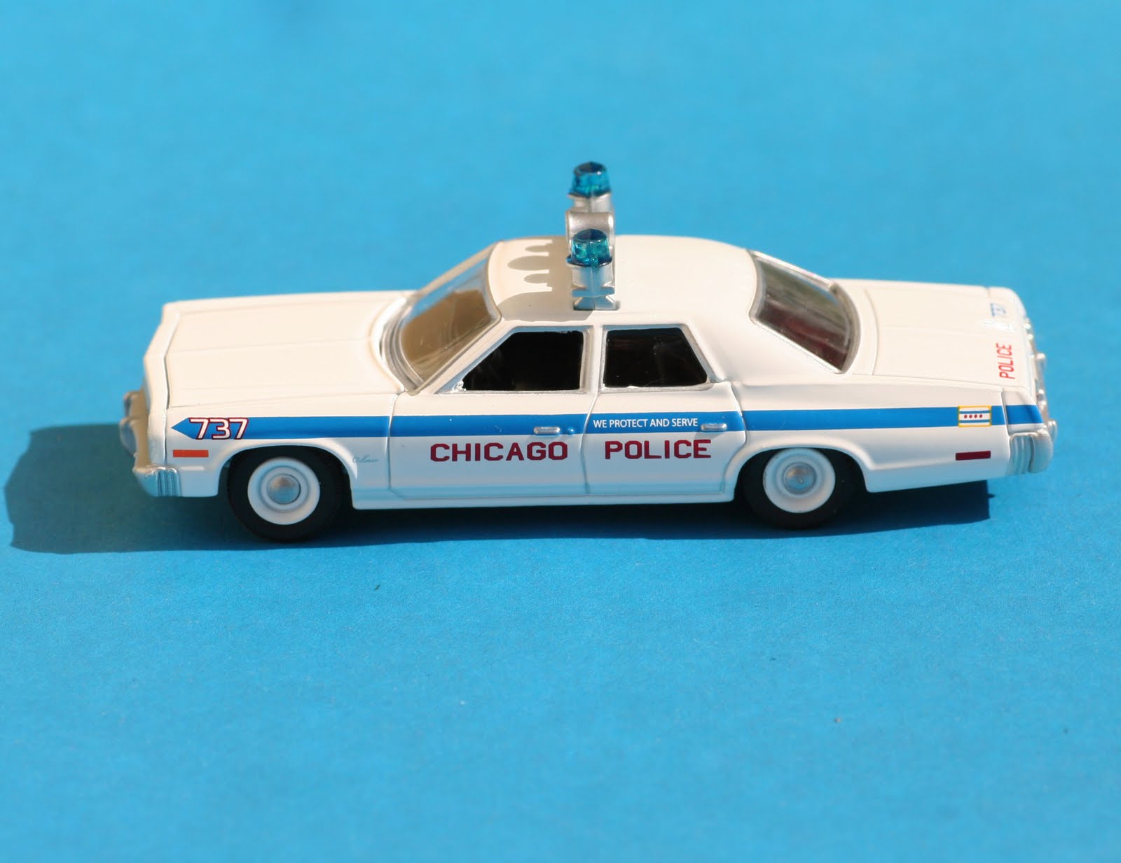 Incredible Mini Garage: Dodge Monaco 1975 Chicago Police 1/64 Greenlight