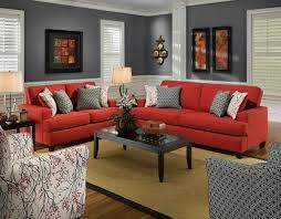 Salas en color gris y rojo