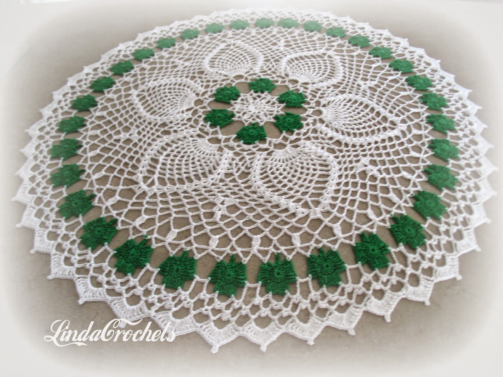 Linda Crochets: Luck of the Irish doily