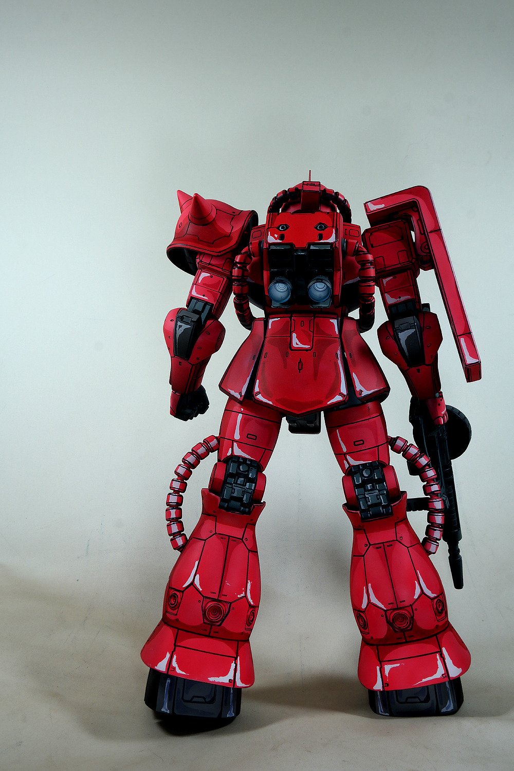GUNDAM GUY: 1/48 Mega Size Char's Zaku II [Anime Colors] - Painted Build