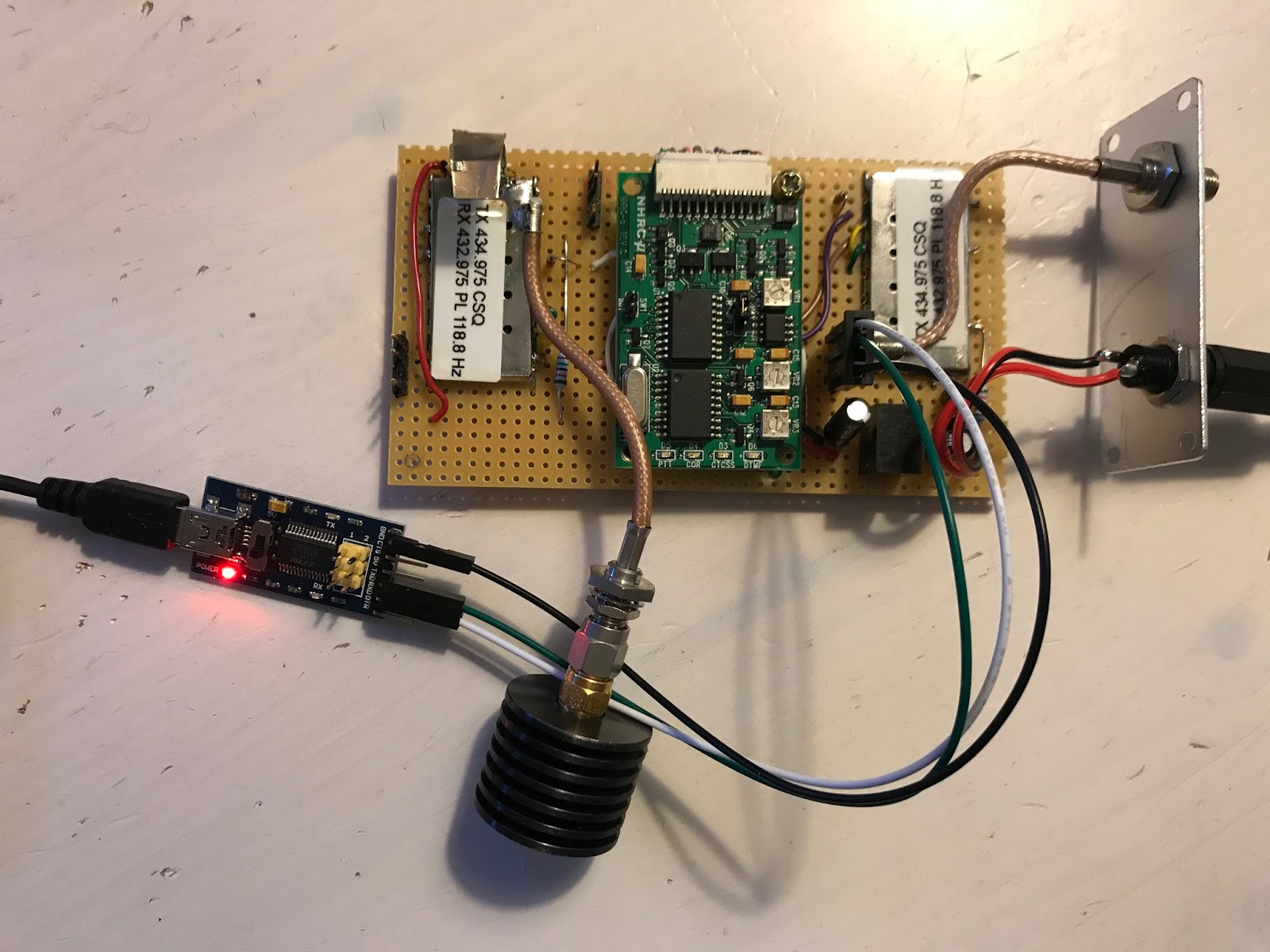 Experimenting with SA818 miniature RF modules
