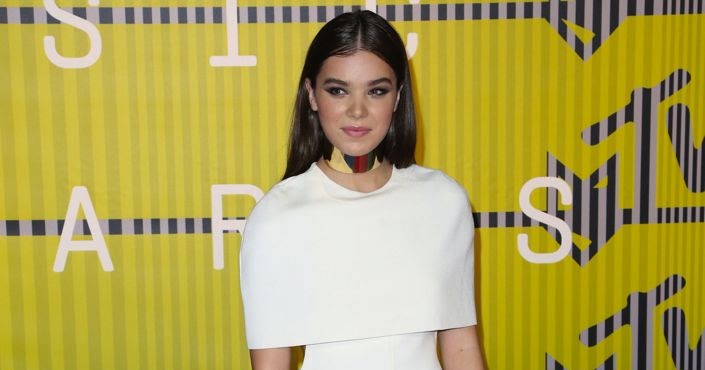 Hailee Steinfeld Is All Grown Up: See Her 19 Best Red Carpet Moments ...