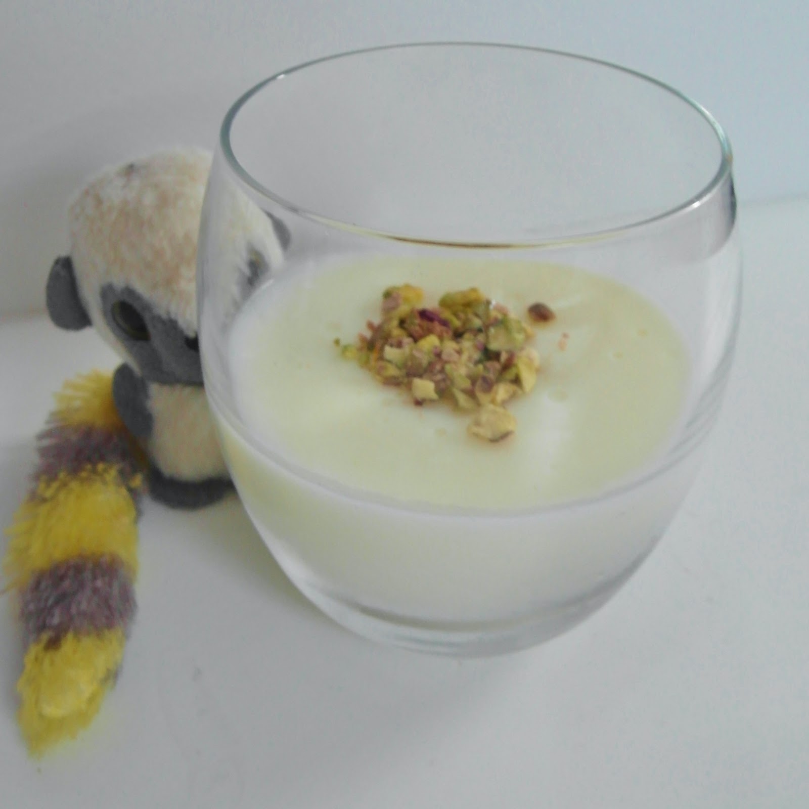 Kuchnia z wyrakiem: Mouhalabieh - mleczny pudding libański