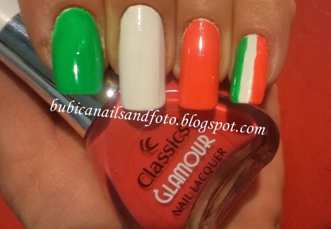 simple nails: 611 Italian flag nails , Italia nails ;Italian nail art