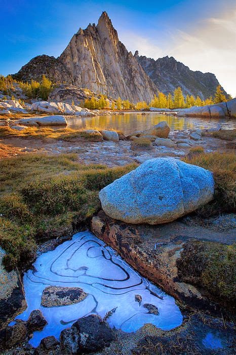 Enchantment Lake Area of Alpine Lakes Wilderness, Washington State ...