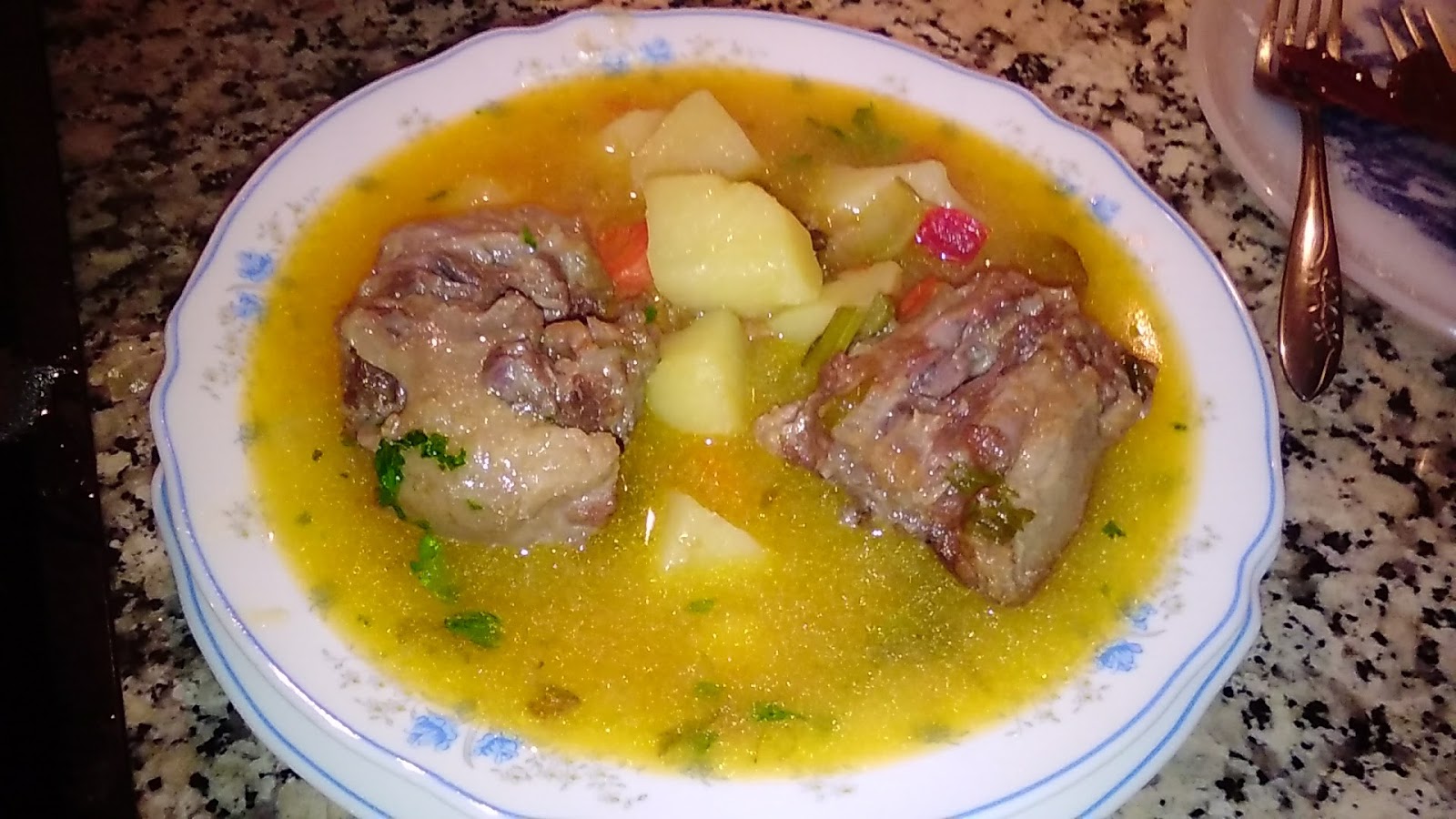 Cocinando con Rosita: SOPA DE RABO DE RES