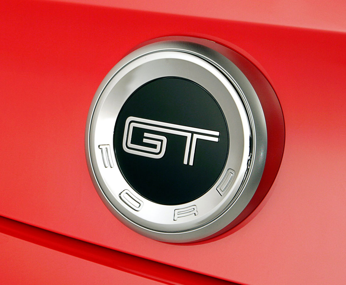 ford mustang gt logo