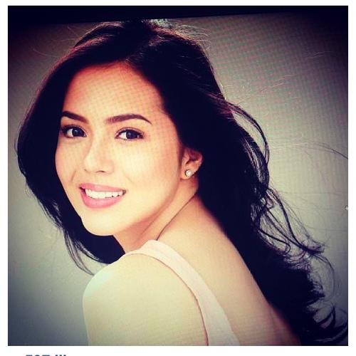 penetrating beauty: Julia Montes