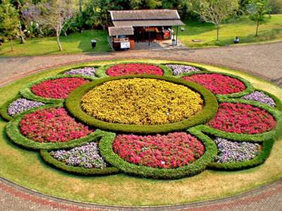 Foto Taman Bunga Nusantara Cipanas, Puncak, Cianjur - Kabupaten Cianjur