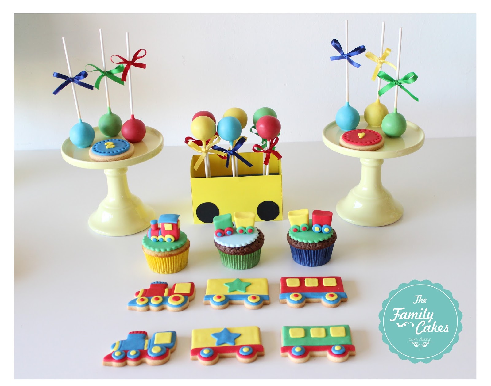 The Family Cakes: Festinha dos Comboios * Bolo Comboio