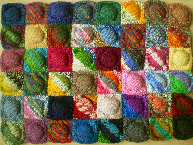 Ergahandmade: Knit Blanket, Button Quilt + Free Pattern