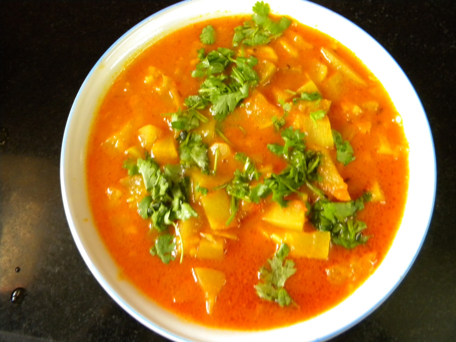 Fast Indian Recipes: Lauki Ki Sabzi (Bottle Gourd Curry)