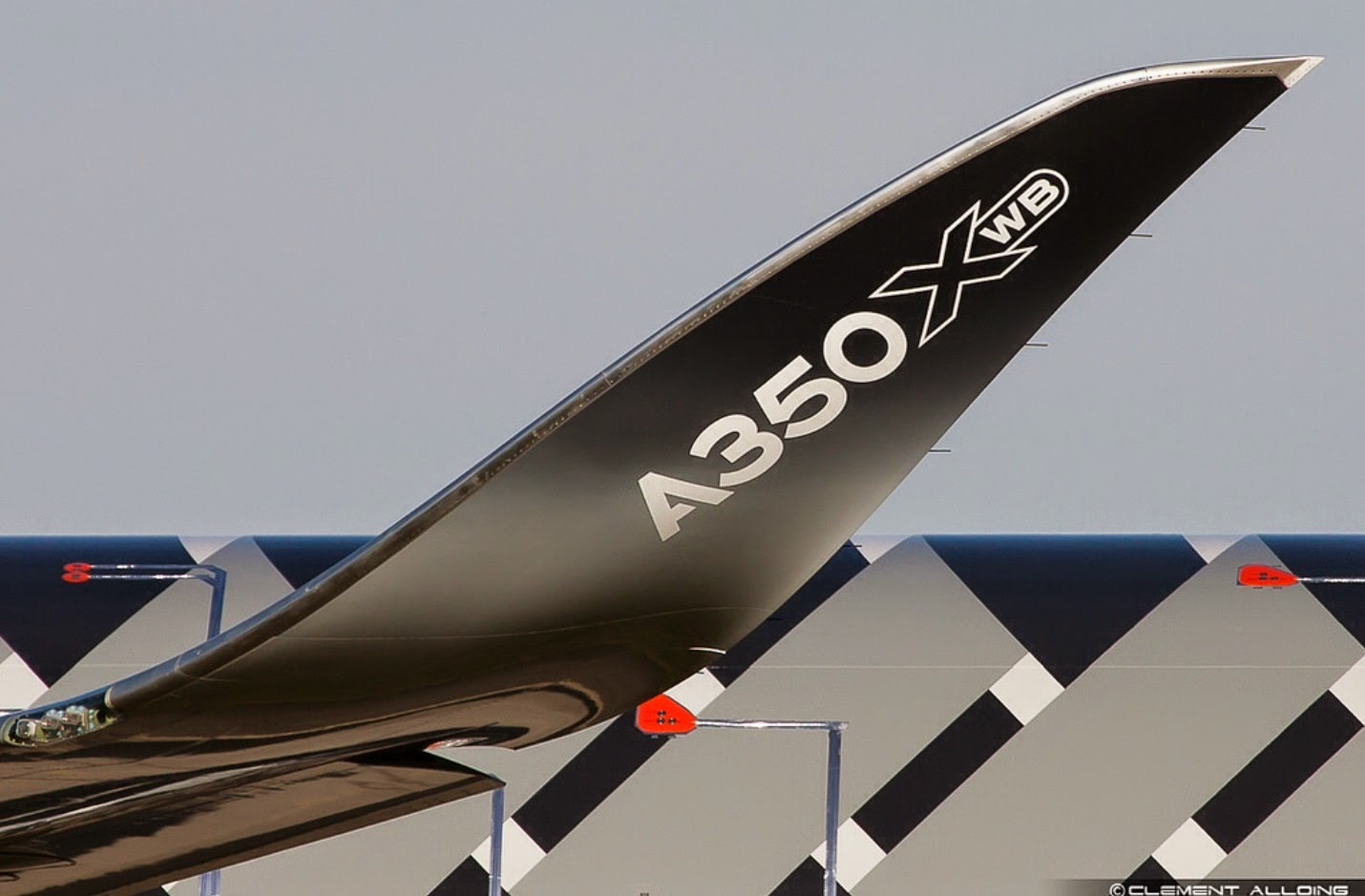 A350 XWB News: Static, fatigue and damage tolerance tests of the A350 ...