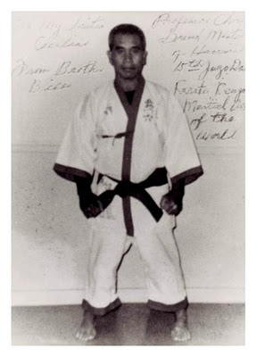 Kenpo Notes :: William Kwai Sun "Thunderbolt" Chow