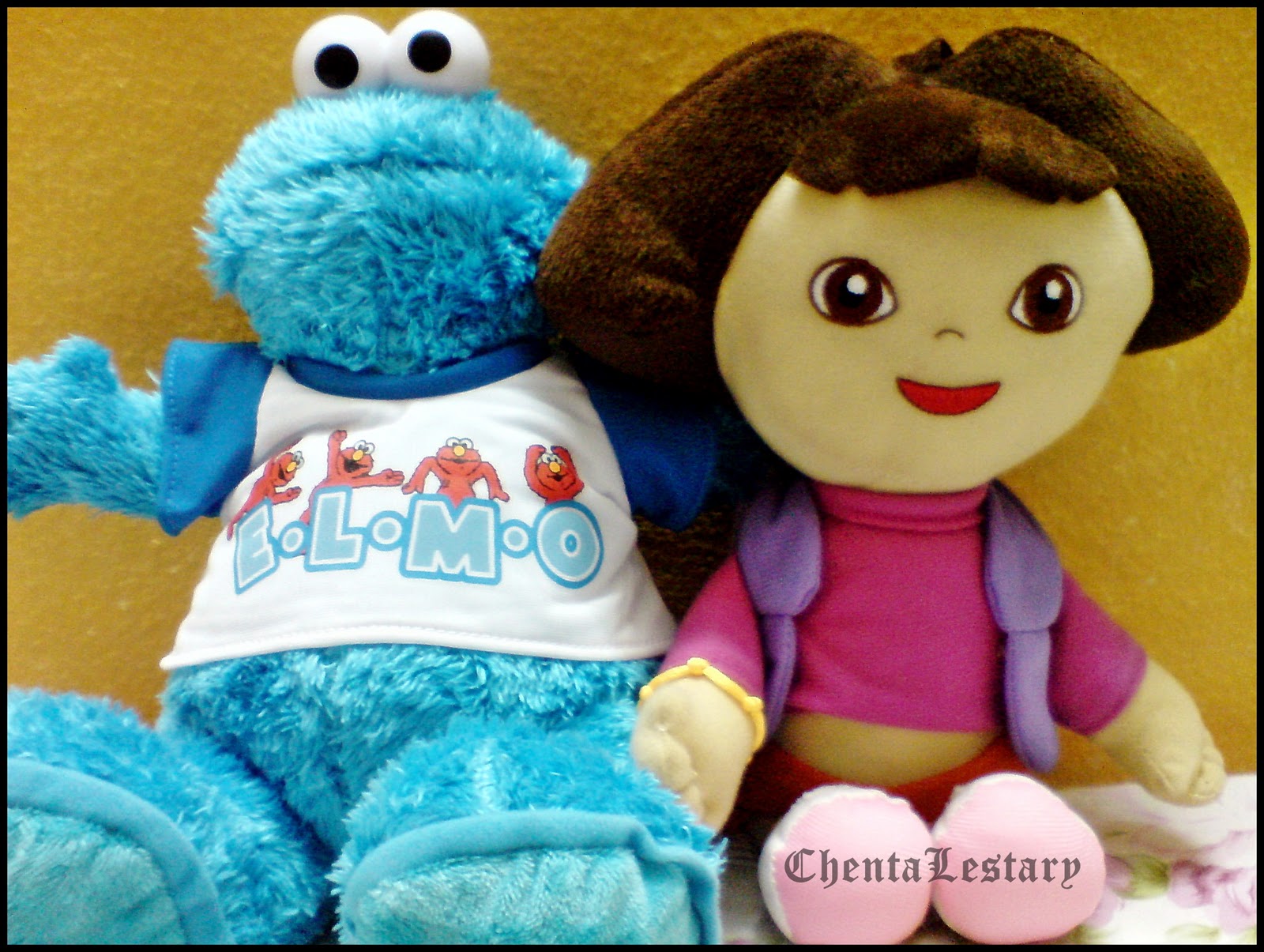 Chenta Lestary: Bercinta dengan Dora-Elmo! :D
