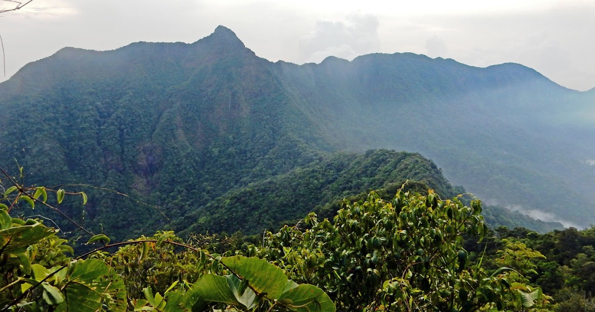 the viewing deck: Mt. Mariveles (1,408masl) Traverse Day-Hike ...