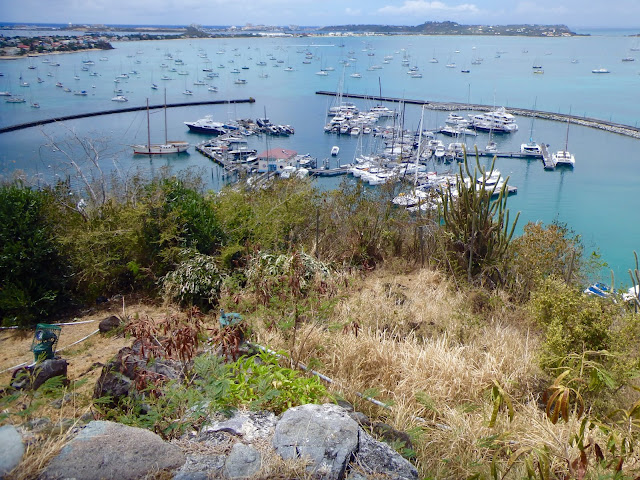 Things we did today...: Must Get Off The Boat... Fort Louis