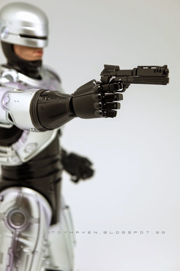 toyhaven: Hot Toys MMS202-D04 1/6th scale die-cast RoboCop 12-inch (30 ...