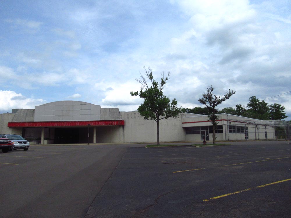 Sky City: Retail History: Warren Mall: Warren, PA