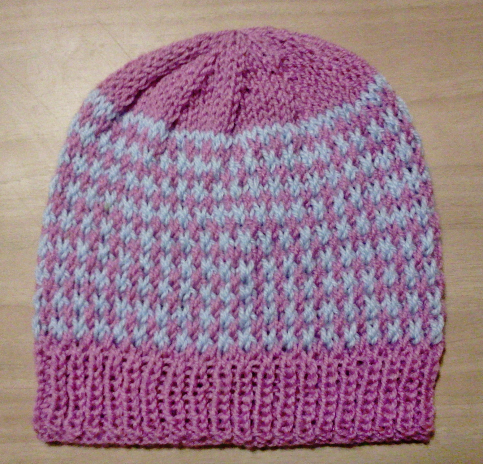 KNITIT: Two Colour Beanie: Free Pattern No. 12