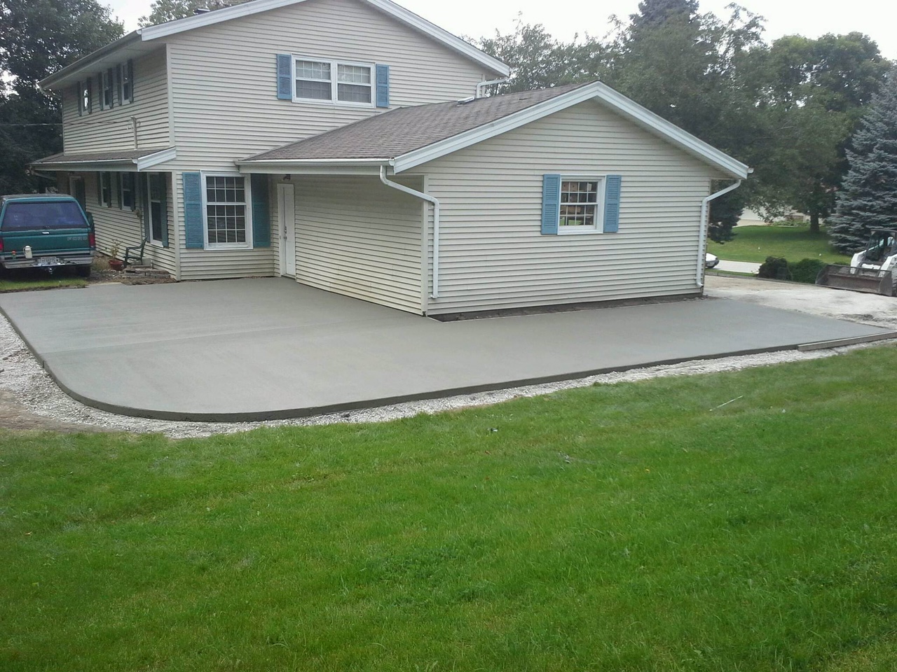 Black Dirt Services Landscaping & Lawn Care Company Wausau,WI: Concrete ...