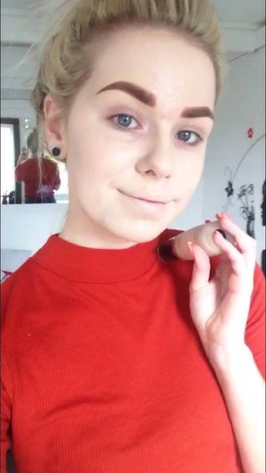 Jodi Roche Makeup: PS Pro Foundation Review