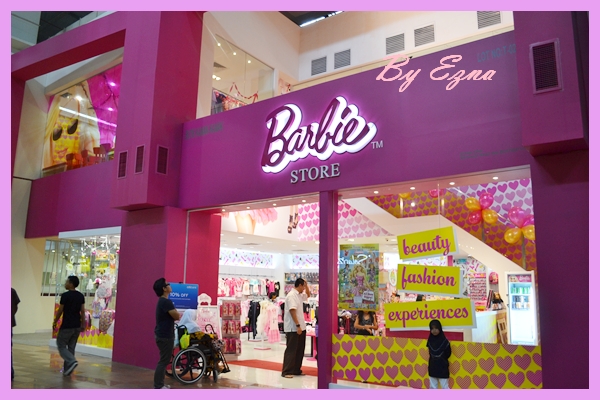 My Small World: Ber-PS di Barbie Store Mid Valley Mega Mall