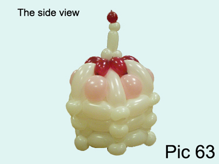 CLASSICAL: Balloon cake