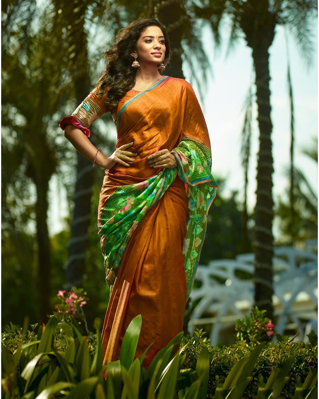 Vj Diya Menon Looking Beautiful Saree Stills | Latest Indian Hollywood ...