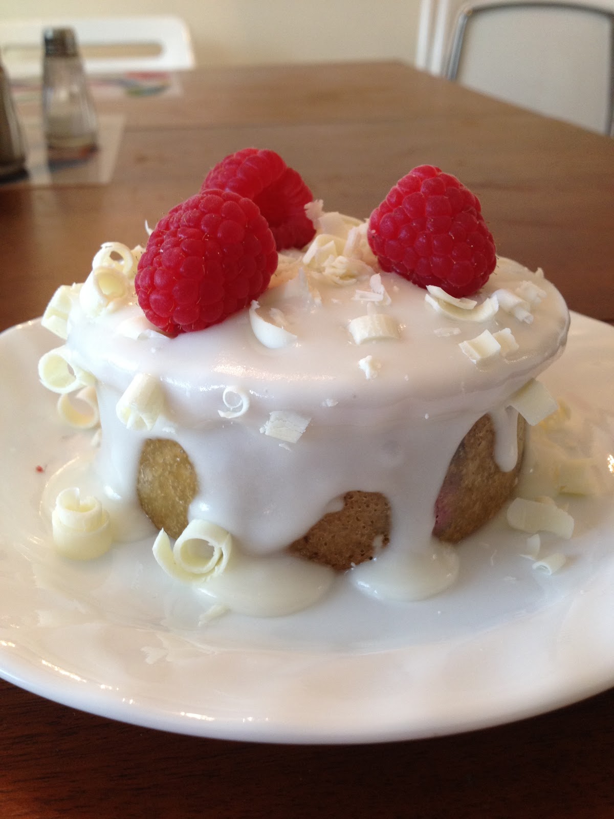 raspberry and almond mini cakes | Adventures of Cecelia Bedelia