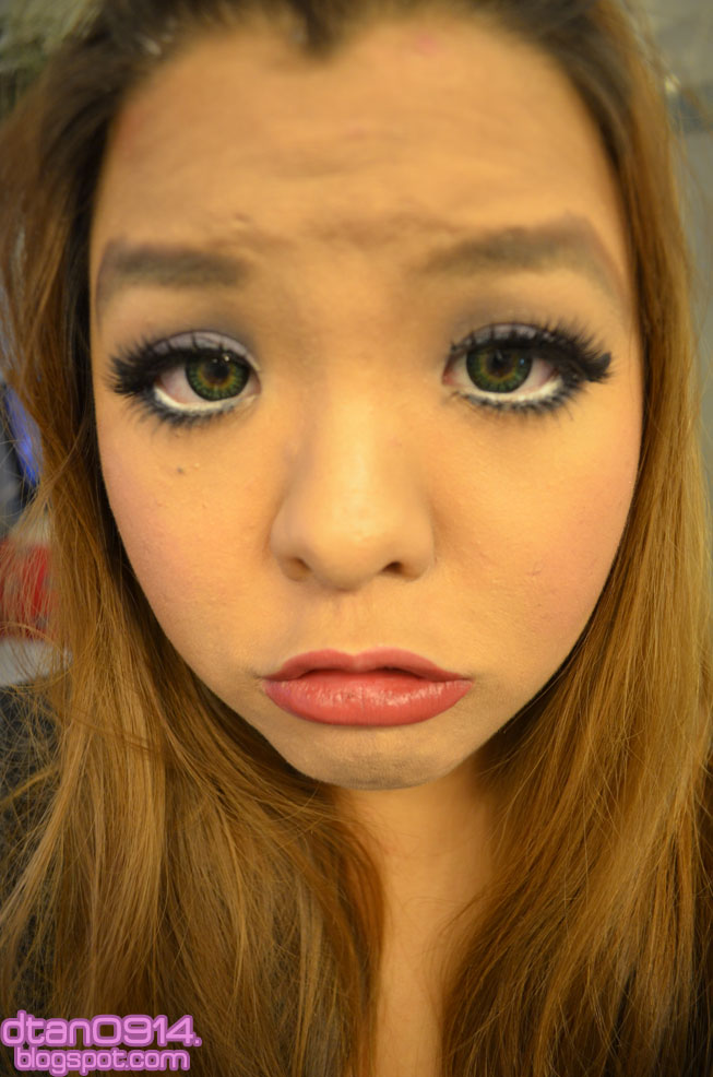 sEpia memory: Tried out drag makeup, ended up like a "gyaru chola"