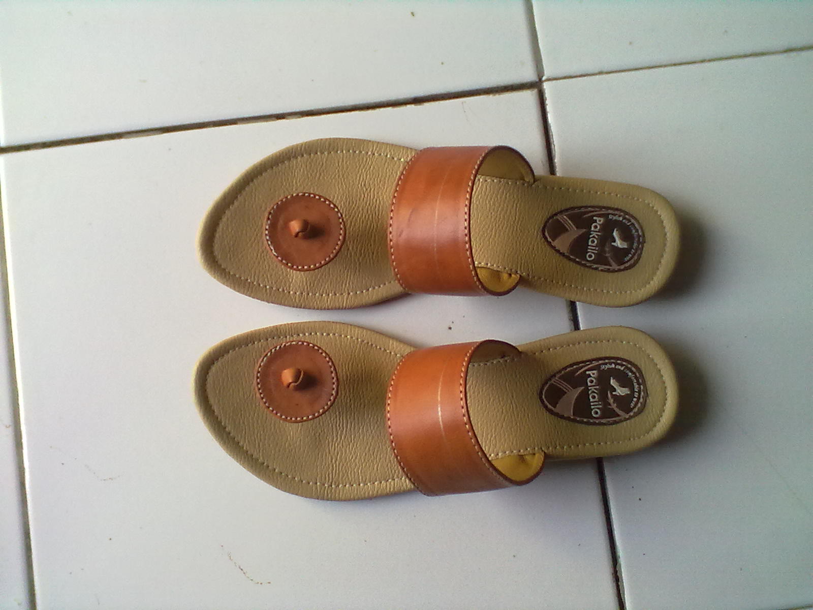 ILMU KOMPUTER: SENDAL KULIT ASLI