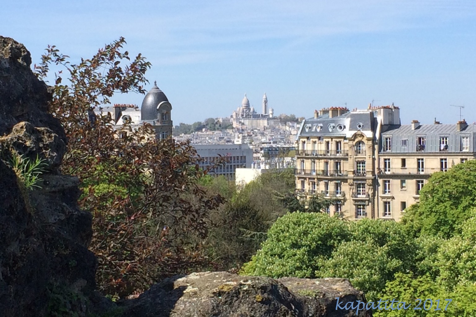 Entre deux rives: Aux alentours des Buttes-Chaumont