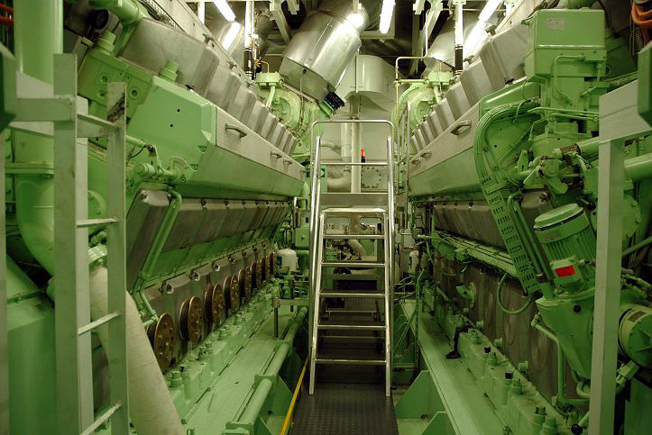 Defensa y Armas: LHD: Clase Mistral (Francia)