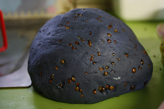 Sassy’s Sanity: lumpy bumpy road playdough - teusday treasure