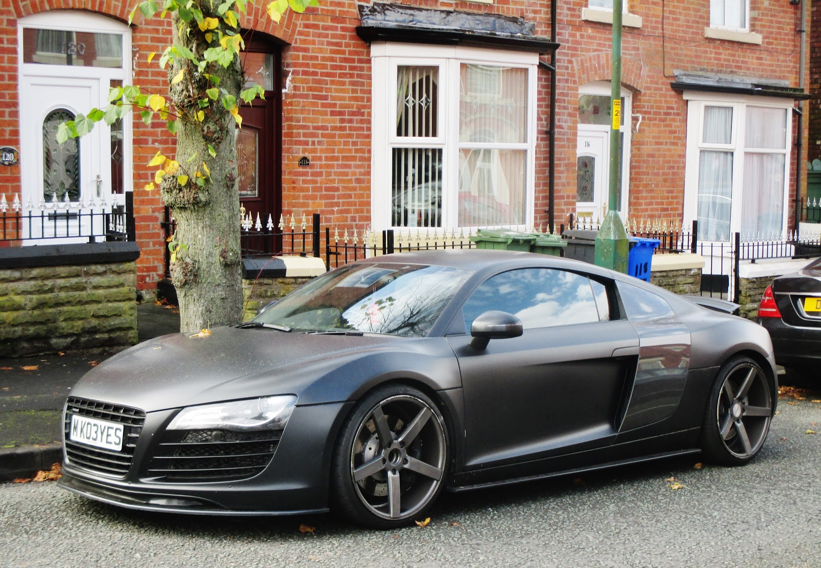 Ferraris and Other Things: Audi R8