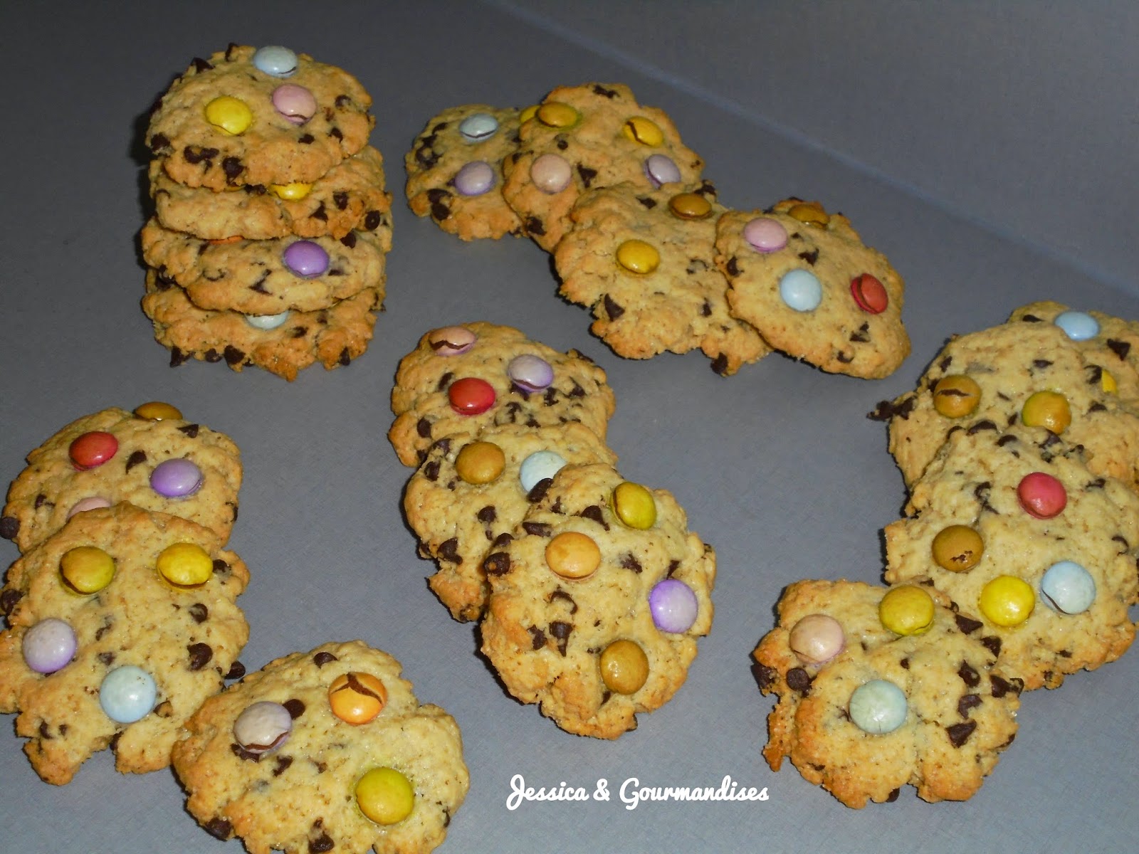 Jessica & Gourmandises: Cookies aux pépites de chocolat et aux smarties