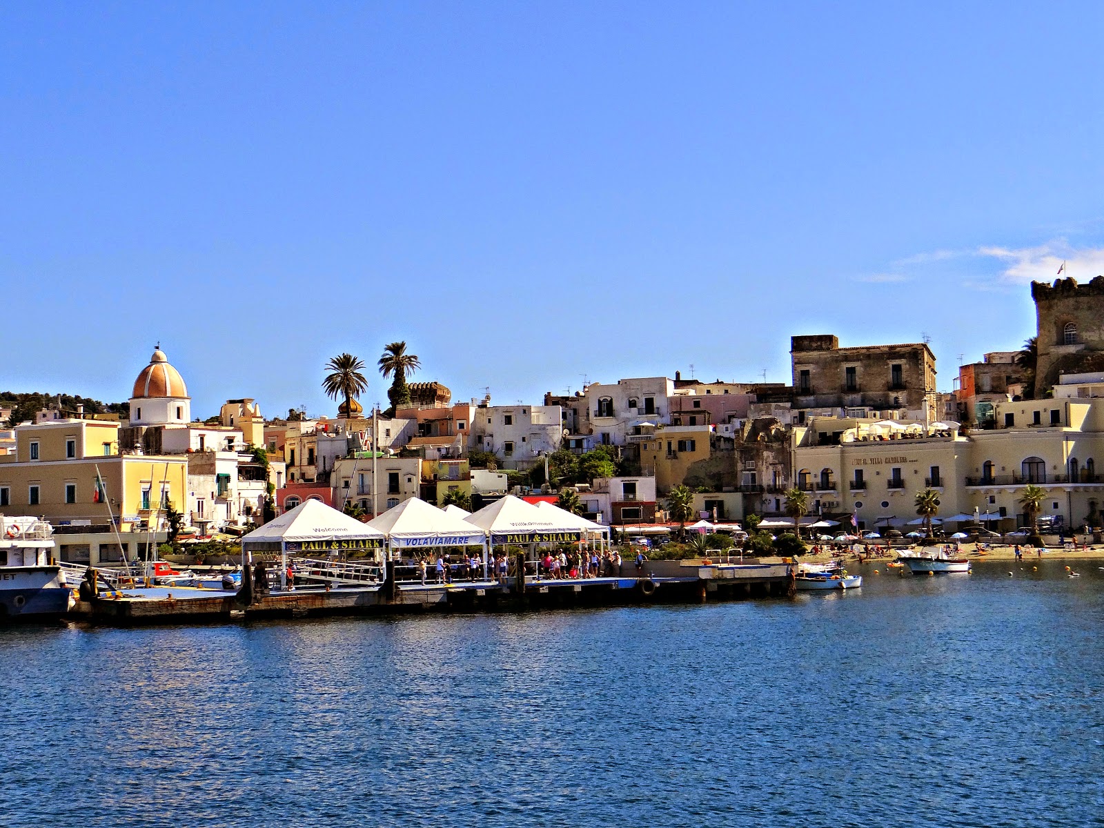 Travelblogger: Utazási élménybeszámolók. : Ischia a zöld sziget