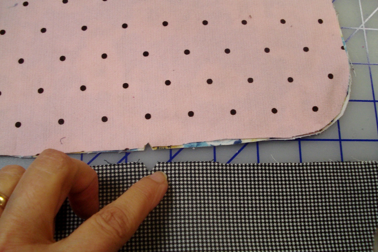 Diana's Sewing Lessons: How to Make a Mug Caddy