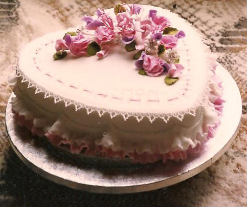 Crafty Cakes and Cards: Margaret's Sweet Pea Cake