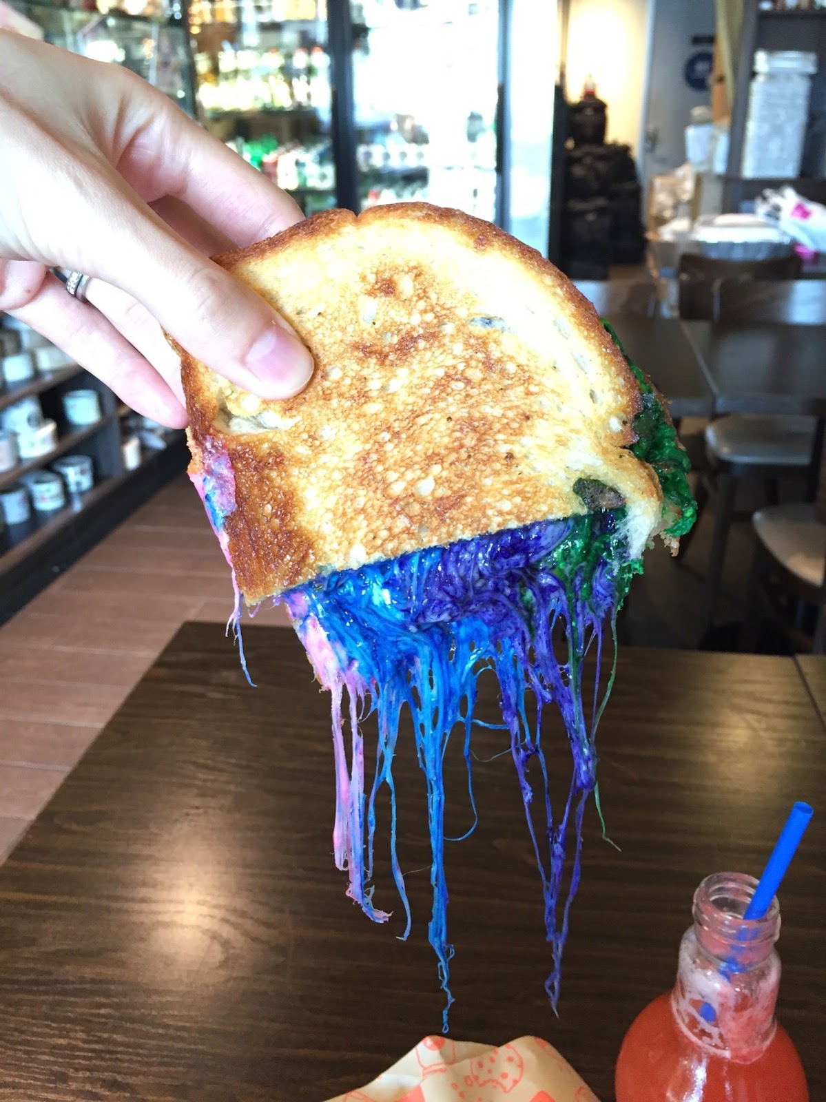 Chomp Eatery & Juice Station / チョンプ イータリー＆ジュース ステーション ~ I'm Made of ...