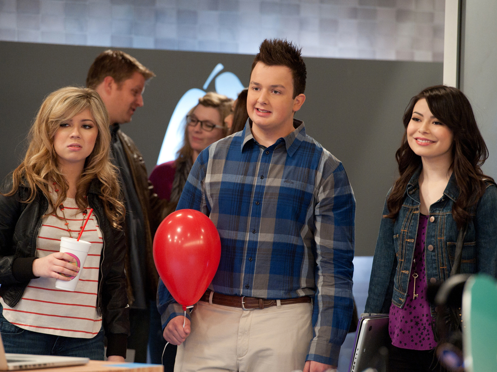 News Nick News: Hoy Nuevo Capitulo De iCarly "iPear Store"