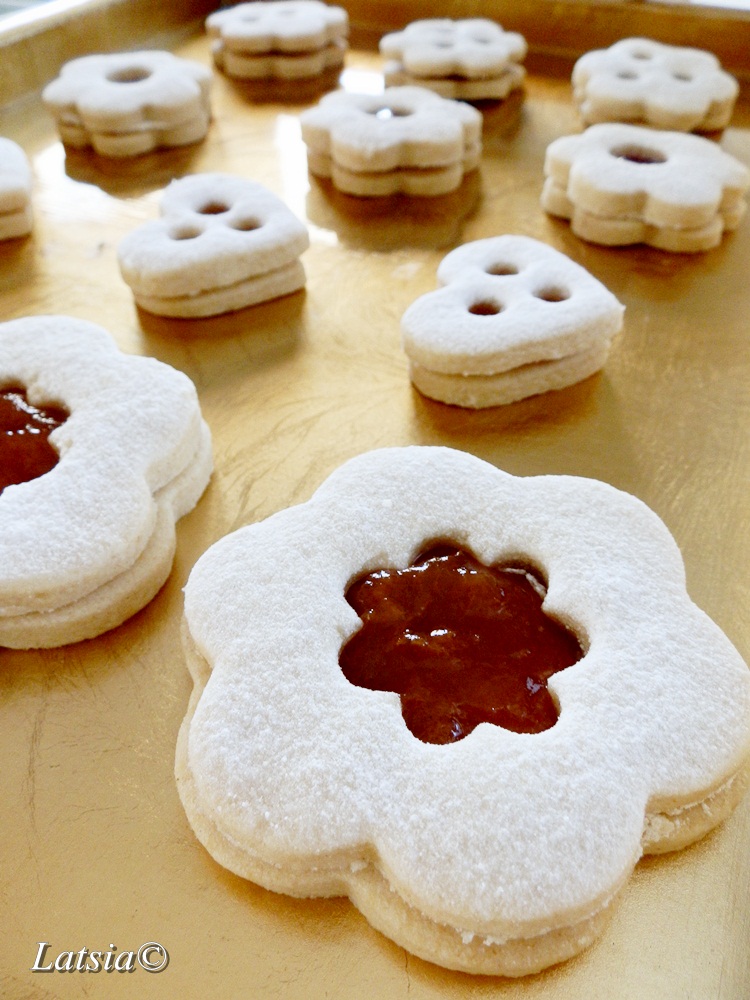 LATSIAKONYHÁJA: EREDETI LINZER