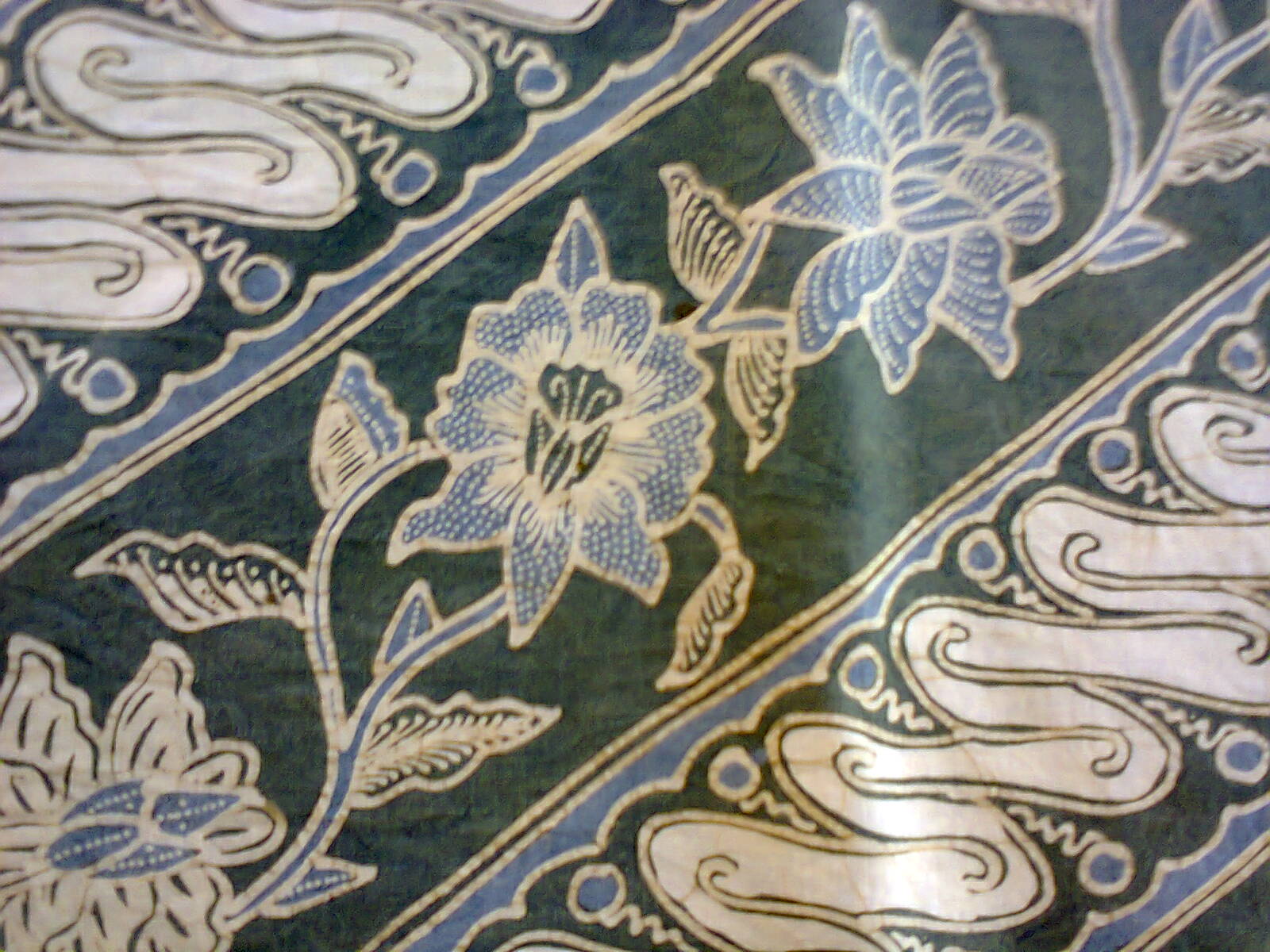 Batik Kebon Warna Alam Agatha: Motif Batik warna alami Kebon Bayat