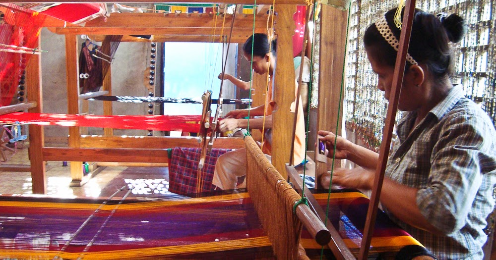 Maguindanao: Keeping the Inaul Weaving Tradition Alive at Al Jamelah ...