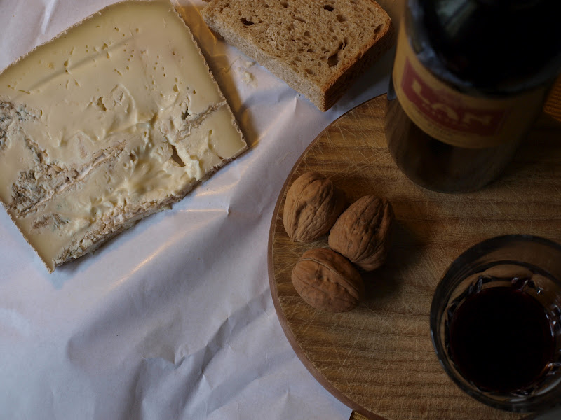 Prunus: cambria & bufala cheese