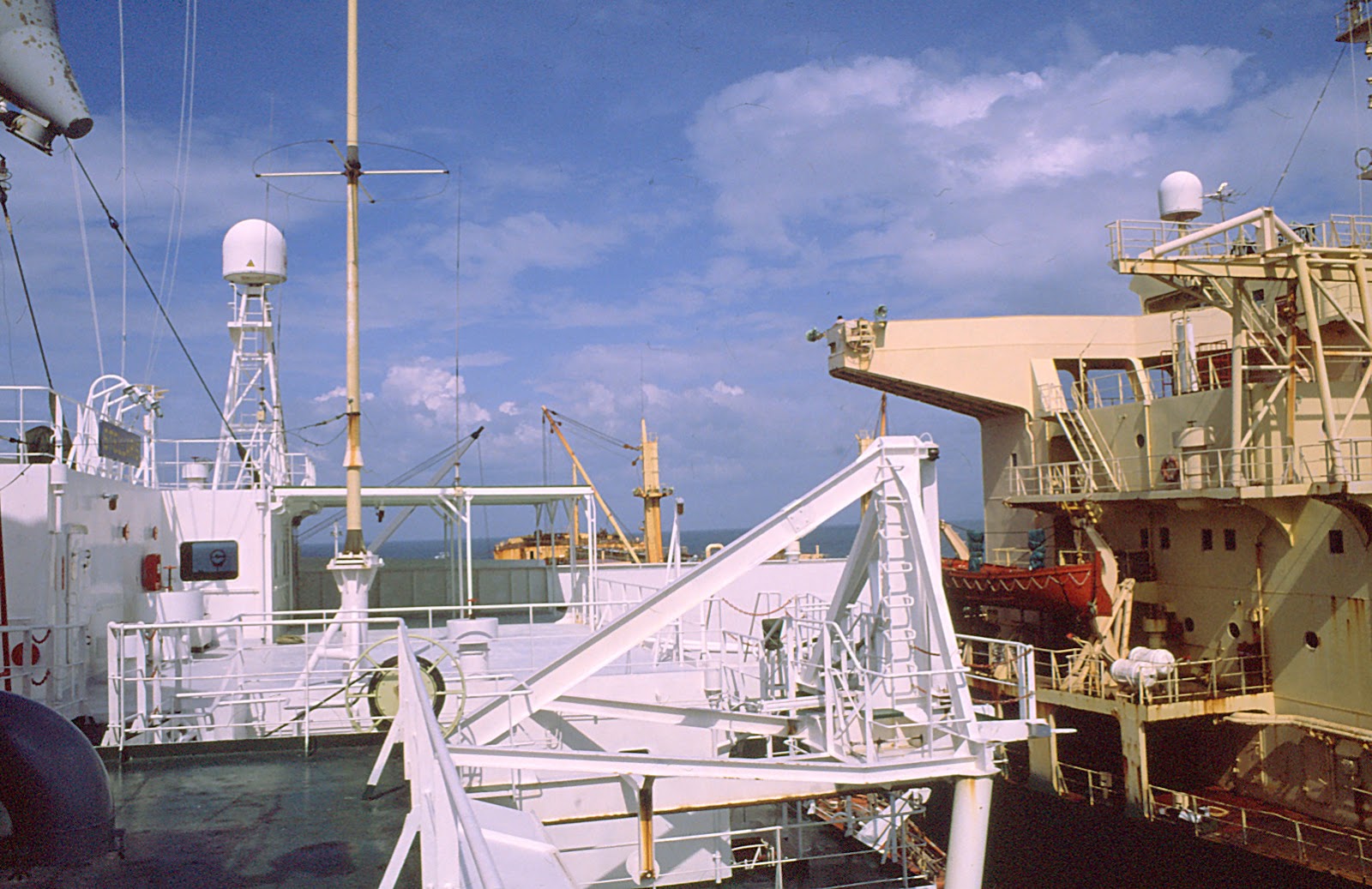 'ZIEN EN WETEN': STELLARIS M.S. SHELL TANKERS B.V. (DEEL 2)