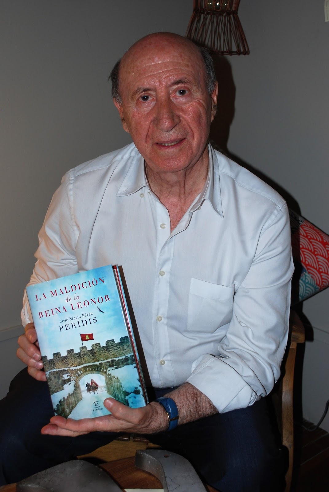 EL ECO DE LAS VOCES: José María Pérez «PERIDIS»: «Una novela histórica ...