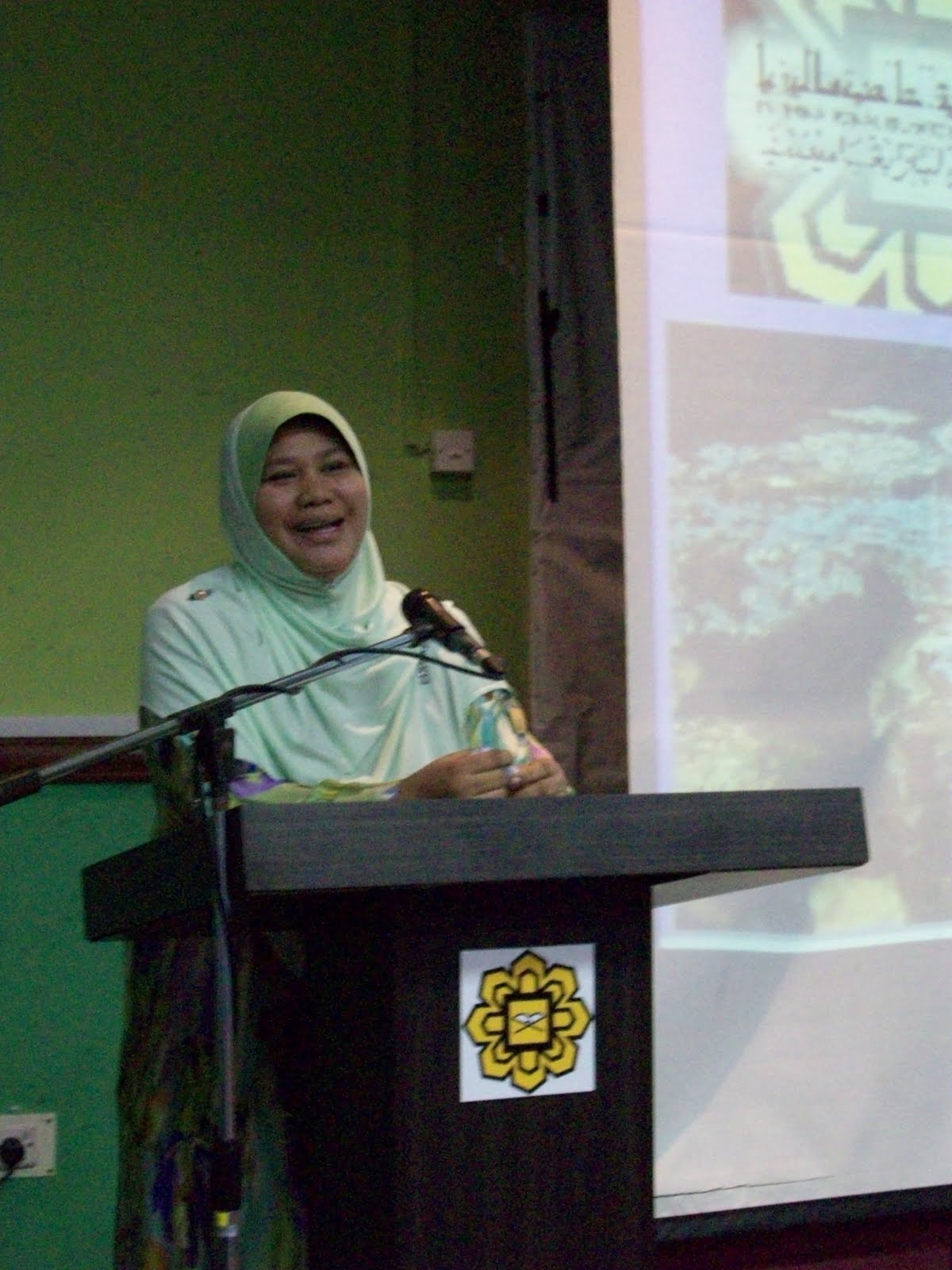 Students' Representative Council IIUM: Visit from SMKA(P) Kangar